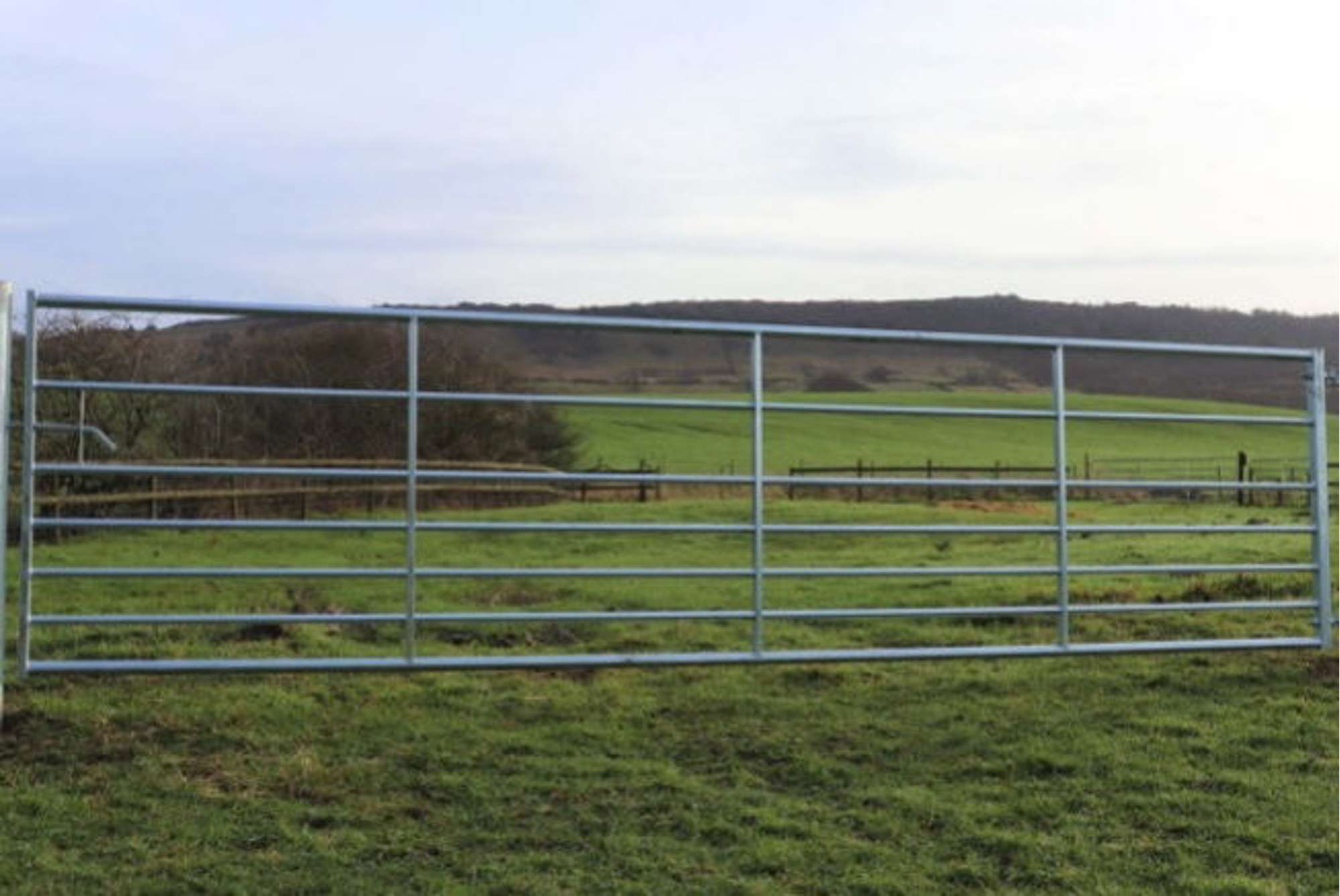 Wall gate 4575mm 1145 mm high - Bala Agri AB